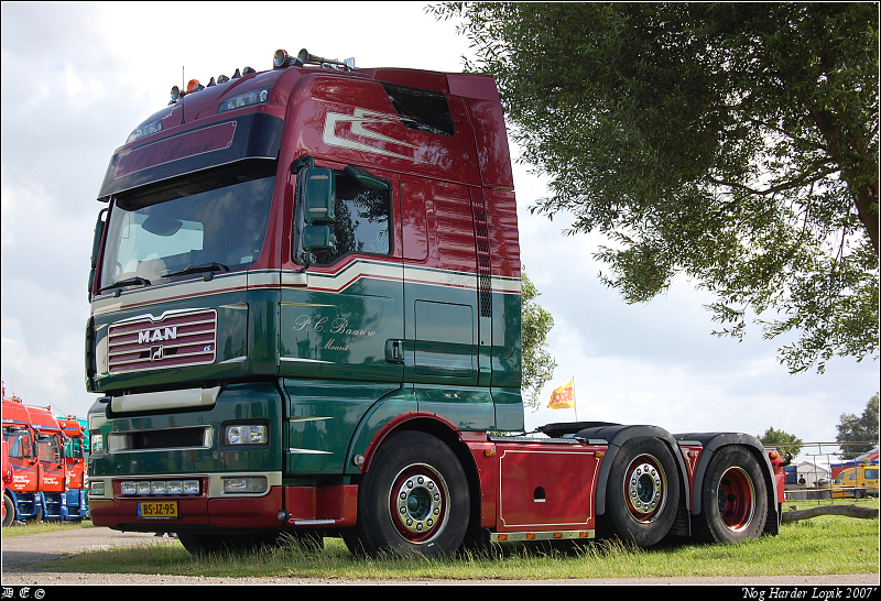 JP Transport Service - Maurik - Transportfotos.nl