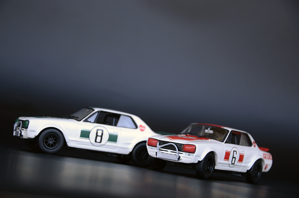 Vendo 1/43 KYOSHO SKYLINE 2000 GT-R #8 & #6 - Forocoches